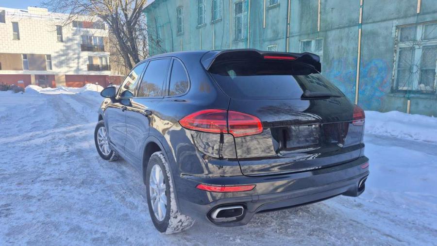 Black Porsche Cayenne 2014 in Klaipeda, with an engine capacity of 3.60 L and mileage of 255 thousand km for 10000 €, photo 7 on AUTOMOTO.COM.LV