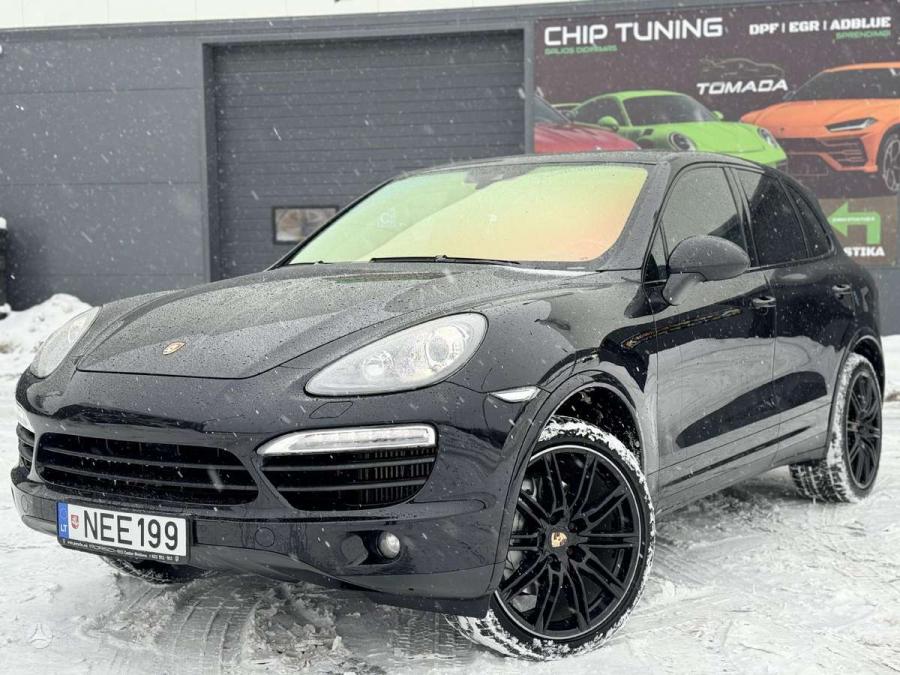 Melns Porsche Cayenne 2014 Kauņa, ar dzinēja tilpumu 4.13 L un nobraukumu 249 tūkst. km par 24900 €, foto 3 vietnē AUTOMOTO.COM.LV
