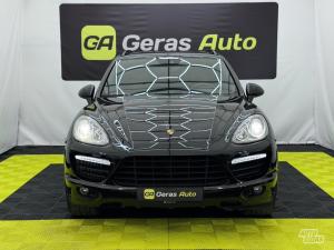 Black Porsche Cayenne 2014 in Avizieniai, with an engine capacity of 4.80 L and mileage of 62 thousand km for 27490 €, photo 8 on AUTOMOTO.COM.LV