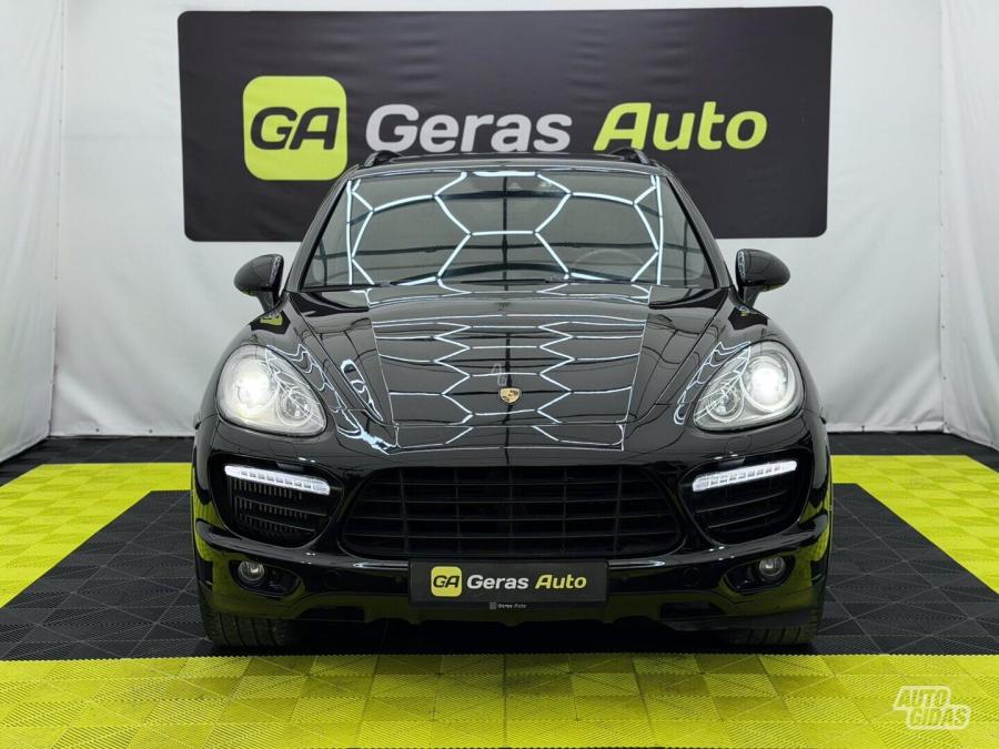 Black Porsche Cayenne 2014 in Avizieniai, with an engine capacity of 4.80 L and mileage of 62 thousand km for 27490 €, photo 8 on AUTOMOTO.COM.LV