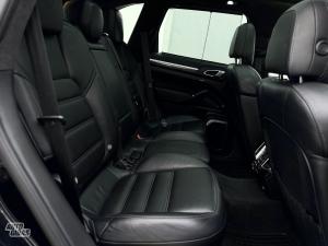 Black Porsche Cayenne 2014 in Avizieniai, with an engine capacity of 4.80 L and mileage of 62 thousand km for 27490 €, photo 15 on AUTOMOTO.COM.LV