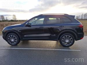 Melns Porsche Cayenne 2014 Rīga, ar dzinēja tilpumu 3.00 L un nobraukumu 261 tūkst. km par 16650 €, foto 14 vietnē AUTOMOTO.COM.LV