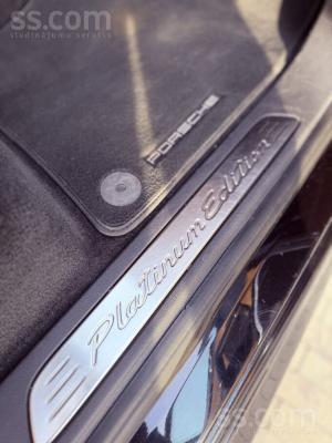 Melns Porsche Cayenne 2014 Rēzekne, ar dzinēja tilpumu 4.20 L un nobraukumu 224 tūkst. km par 28500 €, foto 11 vietnē AUTOMOTO.COM.LV