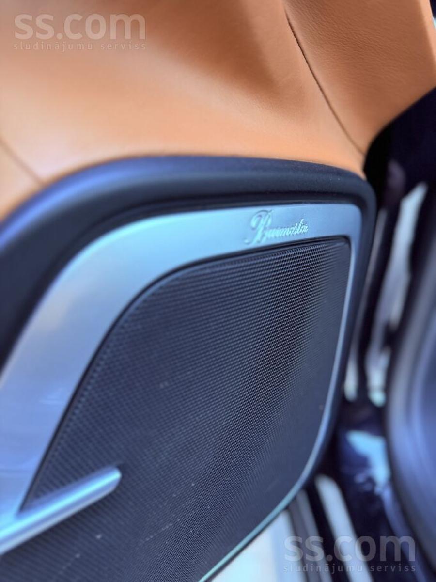 Melns Porsche Cayenne 2014 Rēzekne, ar dzinēja tilpumu 4.20 L un nobraukumu 224 tūkst. km par 28500 €, foto 12 vietnē AUTOMOTO.COM.LV