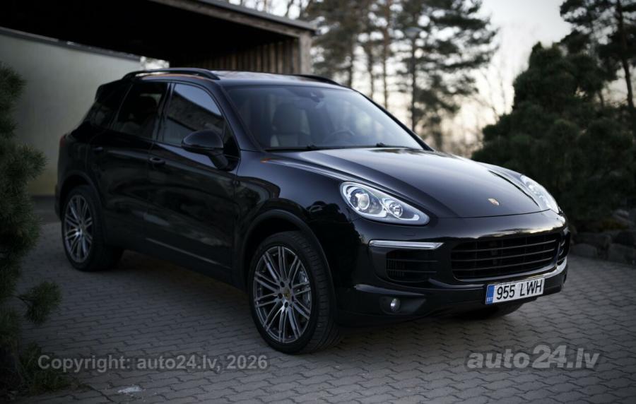 Black Porsche Cayenne 2014 in Tallinn, with an engine capacity of 4.20 L and mileage of 187 thousand km for 27000 €, photo 1 on AUTOMOTO.COM.LV