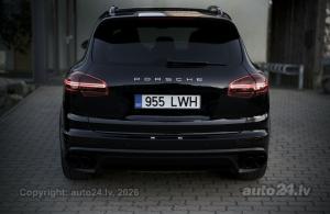 Black Porsche Cayenne 2014 in Tallinn, with an engine capacity of 4.20 L and mileage of 187 thousand km for 27000 €, photo 4 on AUTOMOTO.COM.LV