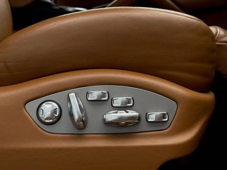 Melns Porsche Cayenne 2014 Rēzekne, ar dzinēja tilpumu 4.20 L un nobraukumu 227 tūkst. km par 26990 €, foto 17 vietnē AUTOMOTO.COM.LV