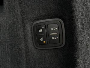 Melns Porsche Cayenne 2014 Rēzekne, ar dzinēja tilpumu 4.20 L un nobraukumu 227 tūkst. km par 26990 €, foto 30 vietnē AUTOMOTO.COM.LV