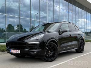 Melns Porsche Cayenne 2014 Rēzekne, ar dzinēja tilpumu 4.20 L un nobraukumu 227 tūkst. km par 26990 €, foto 3 vietnē AUTOMOTO.COM.LV