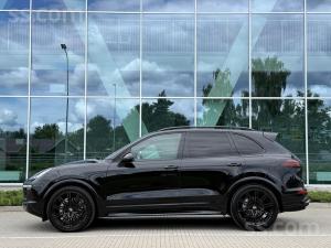 Melns Porsche Cayenne 2014 Rēzekne, ar dzinēja tilpumu 4.20 L un nobraukumu 227 tūkst. km par 26990 €, foto 7 vietnē AUTOMOTO.COM.LV