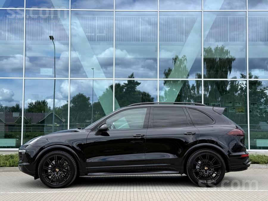 Melns Porsche Cayenne 2014 Rēzekne, ar dzinēja tilpumu 4.20 L un nobraukumu 227 tūkst. km par 26990 €, foto 7 vietnē AUTOMOTO.COM.LV