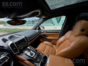 Melns Porsche Cayenne 2014 Rēzekne, ar dzinēja tilpumu 4.20 L un nobraukumu 227 tūkst. km par 26990 €, foto 13 vietnē AUTOMOTO.COM.LV