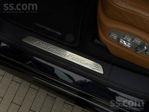Melns Porsche Cayenne 2014 Rēzekne, ar dzinēja tilpumu 4.20 L un nobraukumu 227 tūkst. km par 26990 €, foto 22 vietnē AUTOMOTO.COM.LV