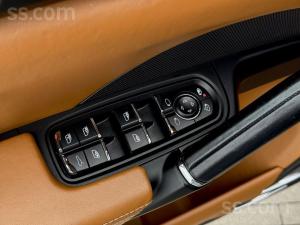 Melns Porsche Cayenne 2014 Rēzekne, ar dzinēja tilpumu 4.20 L un nobraukumu 227 tūkst. km par 26990 €, foto 24 vietnē AUTOMOTO.COM.LV
