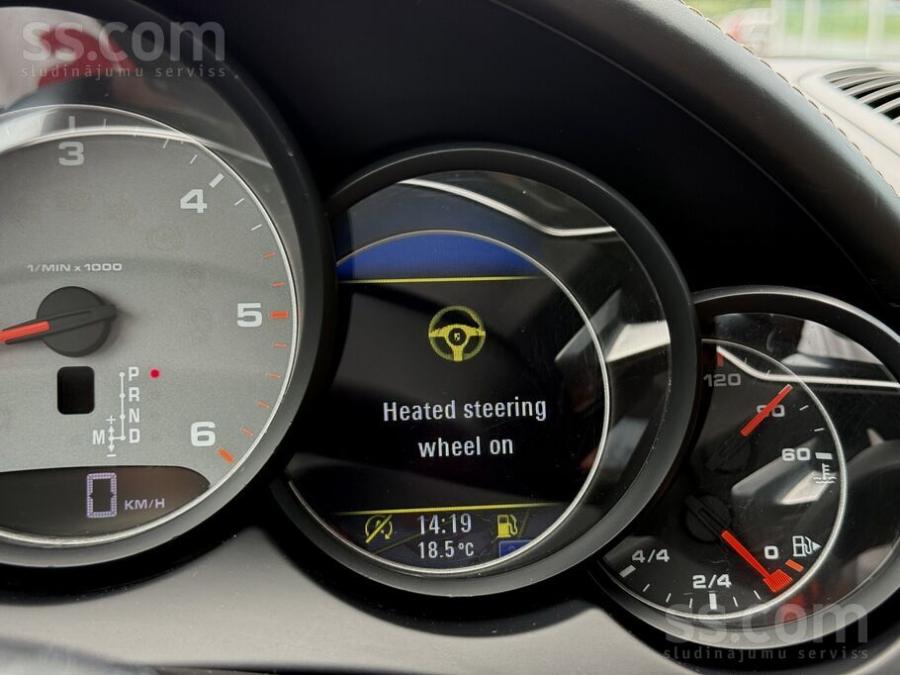 Melns Porsche Cayenne 2014 Rēzekne, ar dzinēja tilpumu 4.20 L un nobraukumu 227 tūkst. km par 26990 €, foto 27 vietnē AUTOMOTO.COM.LV