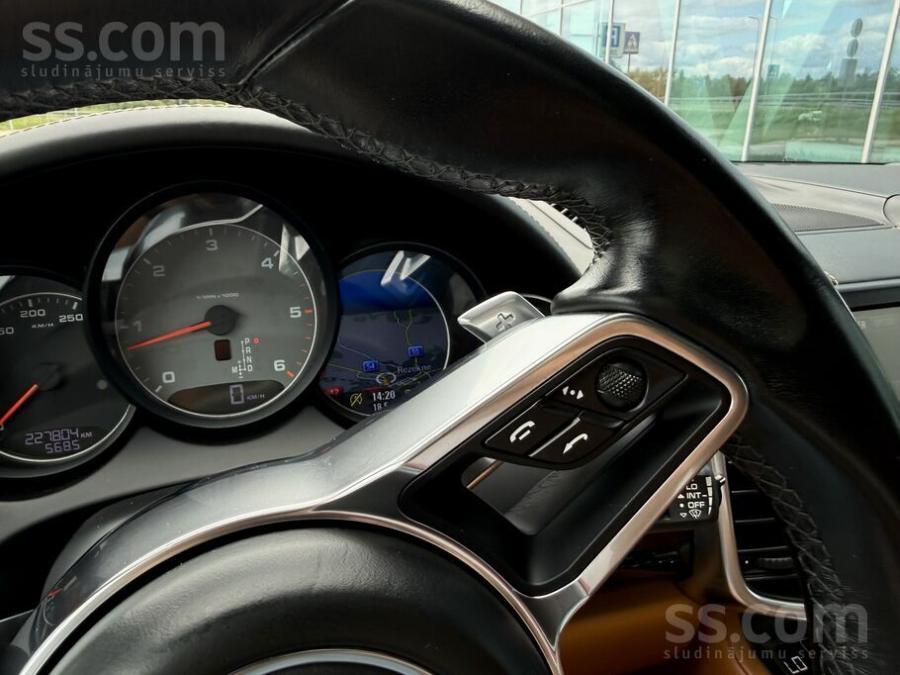 Melns Porsche Cayenne 2014 Rēzekne, ar dzinēja tilpumu 4.20 L un nobraukumu 227 tūkst. km par 26990 €, foto 28 vietnē AUTOMOTO.COM.LV