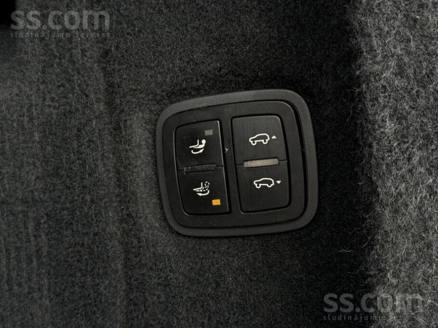 Melns Porsche Cayenne 2014 Rēzekne, ar dzinēja tilpumu 4.20 L un nobraukumu 227 tūkst. km par 26990 €, foto 30 vietnē AUTOMOTO.COM.LV