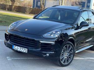 Melns Porsche Cayenne 2014 Jūrmala, ar dzinēja tilpumu 4.13 L un nobraukumu 171 tūkst. km par 25600 €, foto 3 vietnē AUTOMOTO.COM.LV