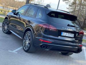 Melns Porsche Cayenne 2014 Jūrmala, ar dzinēja tilpumu 4.13 L un nobraukumu 171 tūkst. km par 25600 €, foto 8 vietnē AUTOMOTO.COM.LV