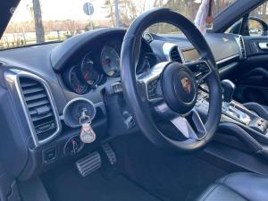 Melns Porsche Cayenne 2014 Jūrmala, ar dzinēja tilpumu 4.13 L un nobraukumu 171 tūkst. km par 25600 €, foto 14 vietnē AUTOMOTO.COM.LV