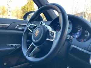 Melns Porsche Cayenne 2014 Jūrmala, ar dzinēja tilpumu 4.13 L un nobraukumu 171 tūkst. km par 25600 €, foto 31 vietnē AUTOMOTO.COM.LV