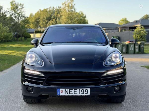 Melns Porsche Cayenne 2014 Kauņa, ar dzinēja tilpumu 4.13 L un nobraukumu 254 tūkst. km par 21900 €, foto 2 vietnē AUTOMOTO.COM.LV