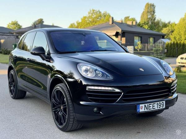 Melns Porsche Cayenne 2014 Kauņa, ar dzinēja tilpumu 4.13 L un nobraukumu 254 tūkst. km par 21900 €, foto 3 vietnē AUTOMOTO.COM.LV