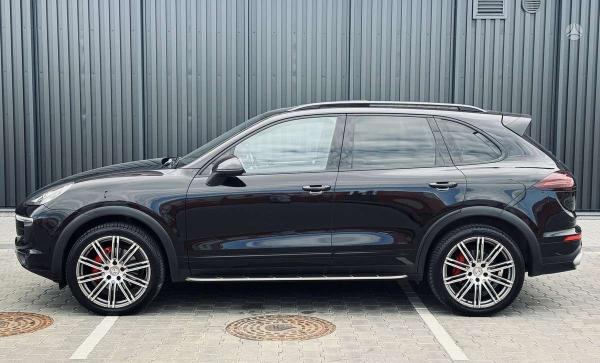 Melns Porsche Cayenne 2014 Kauņa, ar dzinēja tilpumu 3.00 L un nobraukumu 229 tūkst. km par 21900 €, foto 3 vietnē AUTOMOTO.COM.LV