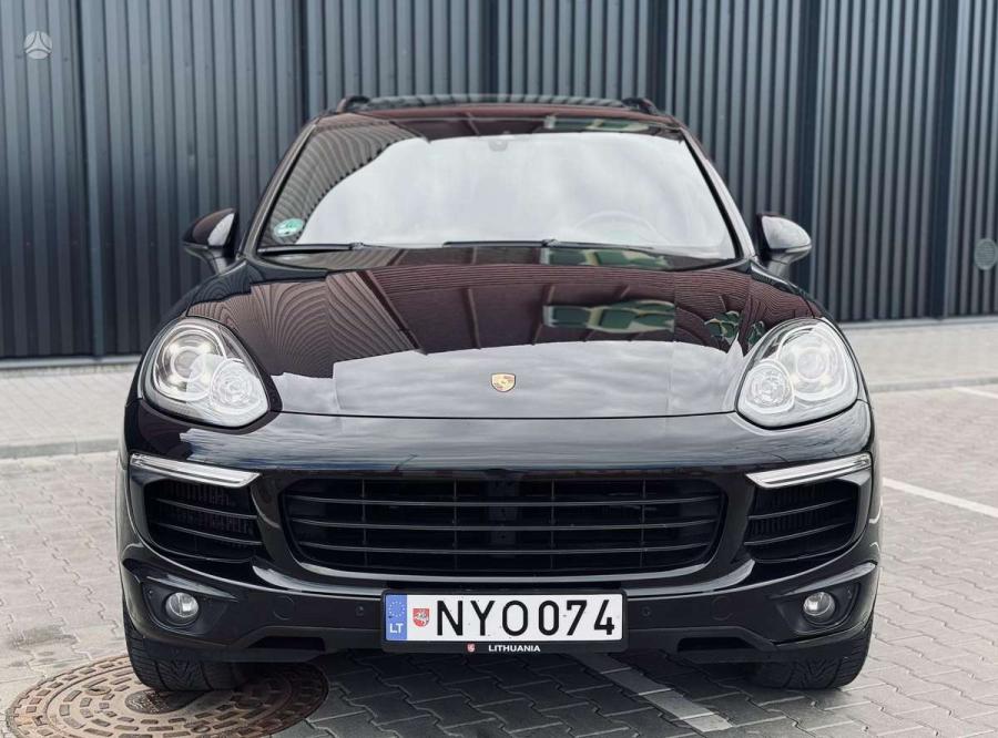 Melns Porsche Cayenne 2014 Kauņa, ar dzinēja tilpumu 3.00 L un nobraukumu 229 tūkst. km par 21900 €, foto 10 vietnē AUTOMOTO.COM.LV