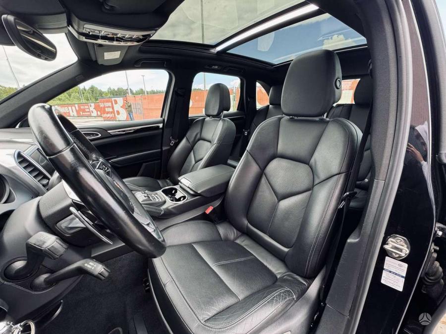 Melns Porsche Cayenne 2014 Kauņa, ar dzinēja tilpumu 3.00 L un nobraukumu 229 tūkst. km par 21900 €, foto 19 vietnē AUTOMOTO.COM.LV
