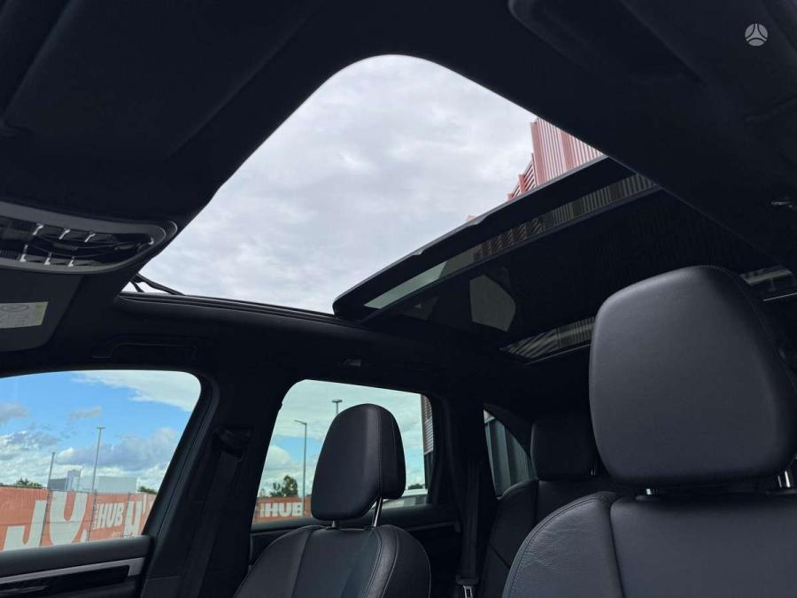 Melns Porsche Cayenne 2014 Kauņa, ar dzinēja tilpumu 3.00 L un nobraukumu 229 tūkst. km par 21900 €, foto 26 vietnē AUTOMOTO.COM.LV