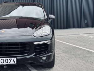 Melns Porsche Cayenne 2014 Kauņa, ar dzinēja tilpumu 3.00 L un nobraukumu 229 tūkst. km par 21900 €, foto 35 vietnē AUTOMOTO.COM.LV