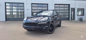 Melns Porsche Cayenne 2014 Panevēža, ar dzinēja tilpumu 4.13 L un nobraukumu 317 tūkst. km par 15700 €, foto 3 vietnē AUTOMOTO.COM.LV