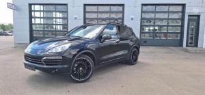 Melns Porsche Cayenne 2014 Panevēža, ar dzinēja tilpumu 4.13 L un nobraukumu 317 tūkst. km par 15700 €, foto 5 vietnē AUTOMOTO.COM.LV