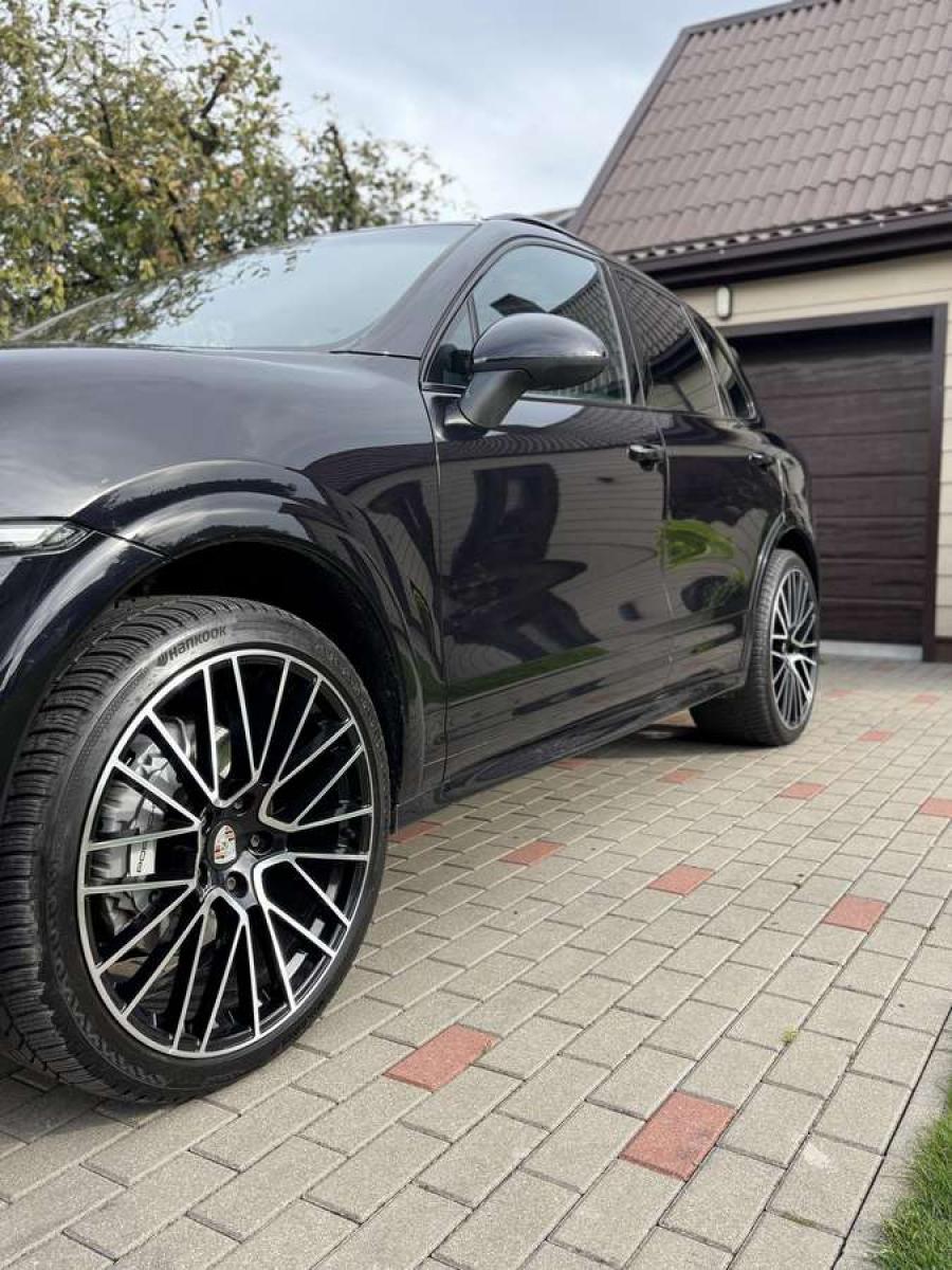 Melns Porsche Cayenne 2014 Marijampole, ar dzinēja tilpumu 4.13 L un nobraukumu 248 tūkst. km par 20500 €, foto 5 vietnē AUTOMOTO.COM.LV