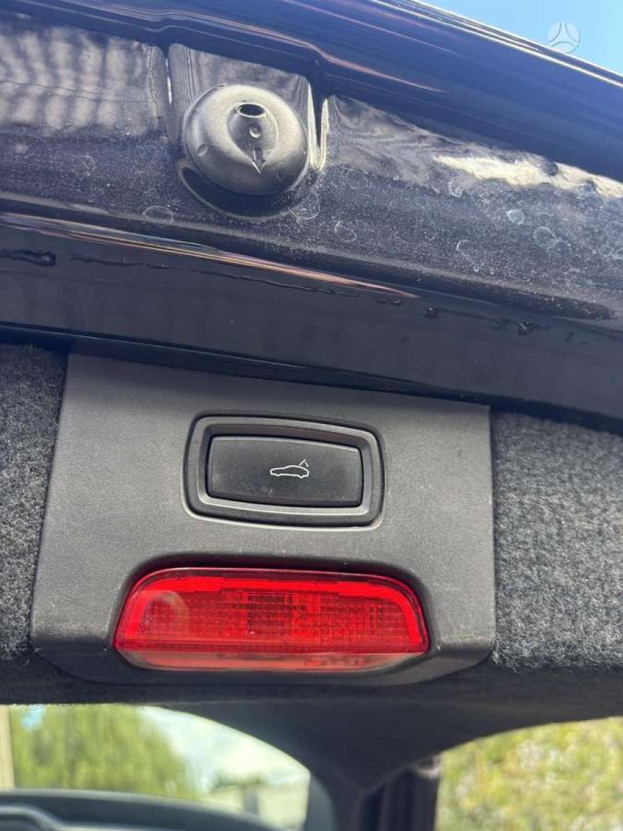 Melns Porsche Cayenne 2014 Marijampole, ar dzinēja tilpumu 4.13 L un nobraukumu 248 tūkst. km par 20500 €, foto 16 vietnē AUTOMOTO.COM.LV