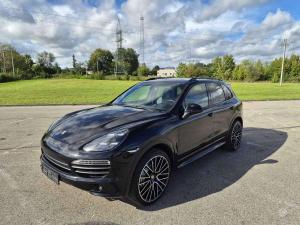 Melns Porsche Cayenne 2014 Marijampole, ar dzinēja tilpumu 4.13 L un nobraukumu 248 tūkst. km par 20500 €, foto 18 vietnē AUTOMOTO.COM.LV