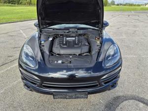 Melns Porsche Cayenne 2014 Marijampole, ar dzinēja tilpumu 4.13 L un nobraukumu 248 tūkst. km par 20500 €, foto 22 vietnē AUTOMOTO.COM.LV