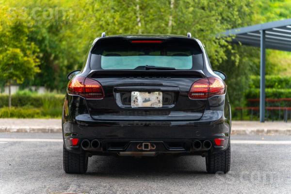 Melns Porsche Cayenne 2014 Rīga, ar dzinēja tilpumu 3.00 L un nobraukumu 166 tūkst. km par 14700 €, foto 8 vietnē AUTOMOTO.COM.LV