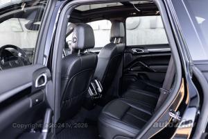 Черный Порше Каен 2014 в Таллин, объемом двигателя 3.00 л и пробегом 275 тыс. км за 18998 €, фото 25 на AUTOMOTO.COM.LV
