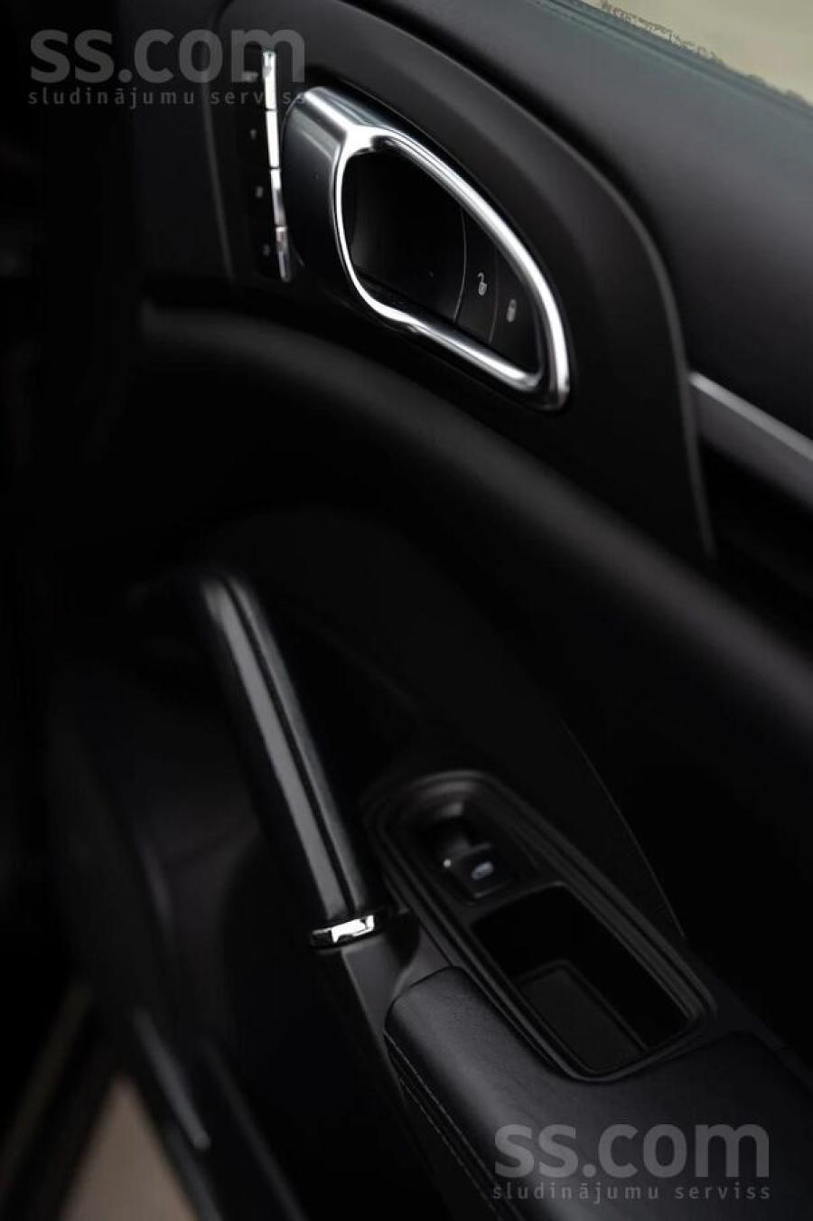Melns Porsche Cayenne 2015 Rīga, ar dzinēja tilpumu 4.20 L un nobraukumu 283 tūkst. km par 29500 €, foto 5 vietnē AUTOMOTO.COM.LV