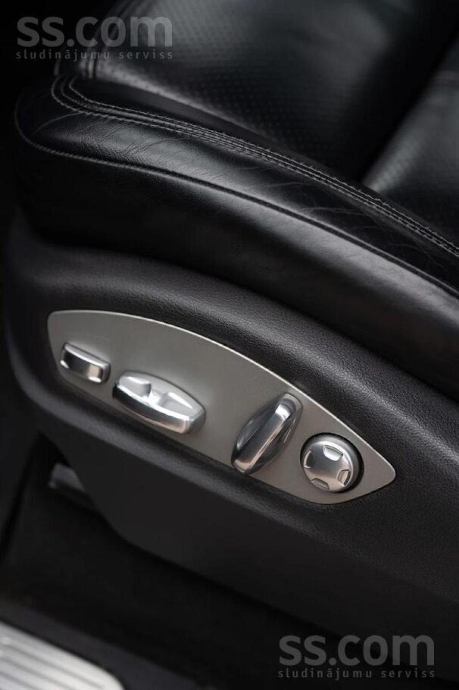 Melns Porsche Cayenne 2015 Rīga, ar dzinēja tilpumu 4.20 L un nobraukumu 283 tūkst. km par 29500 €, foto 6 vietnē AUTOMOTO.COM.LV
