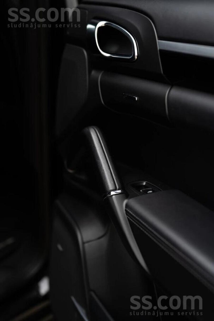 Melns Porsche Cayenne 2015 Rīga, ar dzinēja tilpumu 4.20 L un nobraukumu 283 tūkst. km par 29500 €, foto 9 vietnē AUTOMOTO.COM.LV