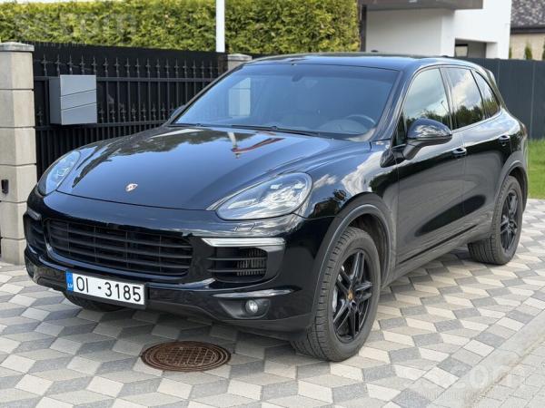 Black Porsche Cayenne 2015 in Riga, with an engine capacity of 3.00 L and mileage of 0 thousand km for 21300 €, photo 3 on AUTOMOTO.COM.LV