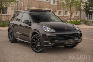 Black Porsche Cayenne 2015 in Riga, with an engine capacity of 3.00 L and mileage of 165 thousand km for 25650 €, photo 8 on AUTOMOTO.COM.LV