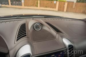 Black Porsche Cayenne 2015 in Riga, with an engine capacity of 3.00 L and mileage of 165 thousand km for 25650 €, photo 21 on AUTOMOTO.COM.LV
