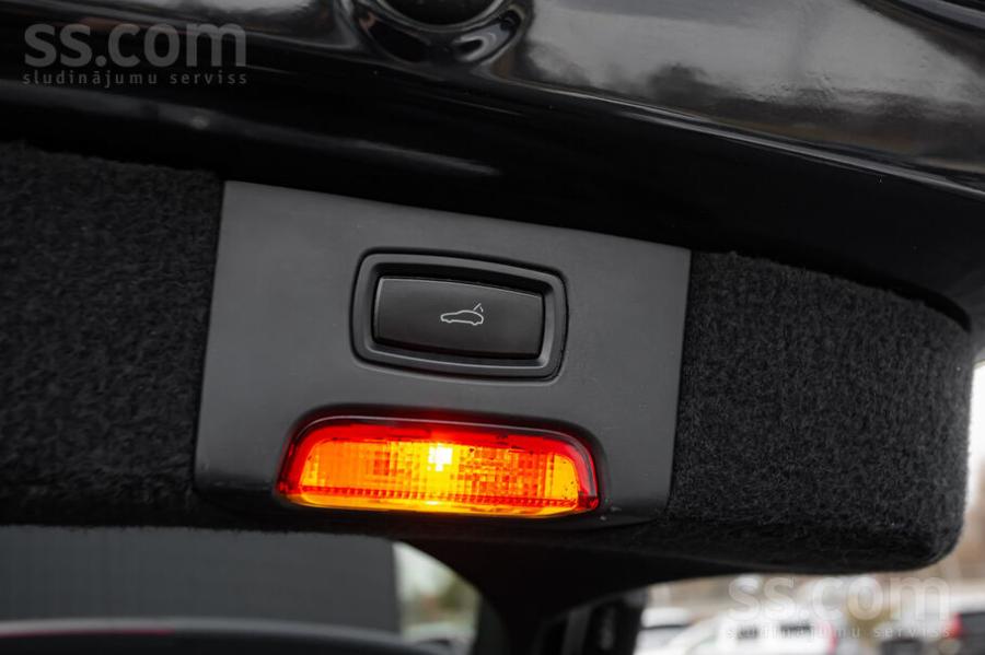 Melns Porsche Cayenne 2015 Jelgava, ar dzinēja tilpumu 4.20 L un nobraukumu 191 tūkst. km par 24400 €, foto 9 vietnē AUTOMOTO.COM.LV