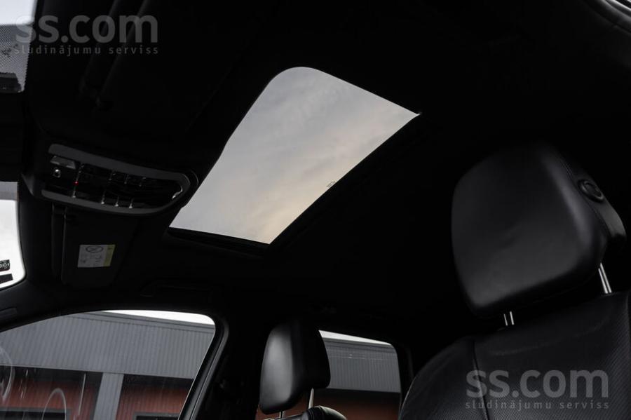 Melns Porsche Cayenne 2015 Jelgava, ar dzinēja tilpumu 4.20 L un nobraukumu 191 tūkst. km par 24400 €, foto 10 vietnē AUTOMOTO.COM.LV
