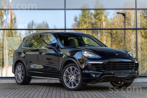 Black Porsche Cayenne 2015 in Riga, with an engine capacity of 3.00 L and mileage of 188 thousand km for 24000 €, photo 1 on AUTOMOTO.COM.LV