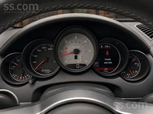 Black Porsche Cayenne 2015 in Riga, with an engine capacity of 3.00 L and mileage of 194 thousand km for 21900 €, photo 32 on AUTOMOTO.COM.LV